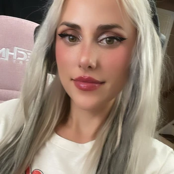 catlikemeow Stream - Watch Live on Kick